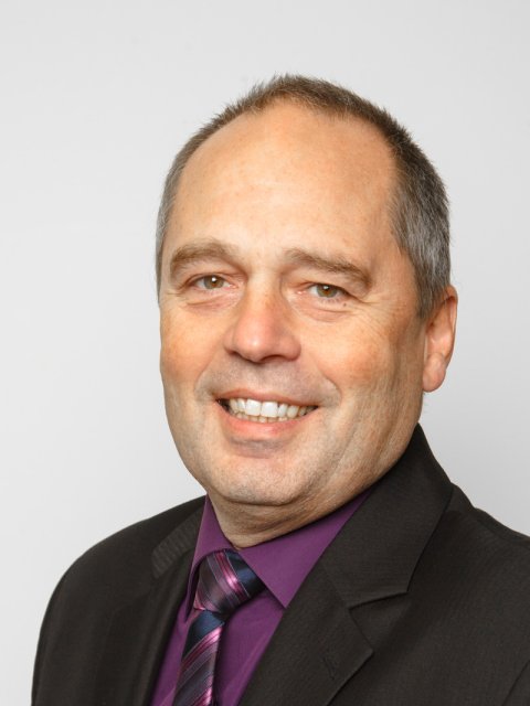 D-I-E Elektro AG / Vorstand / Erfahrung in Elektrotechnik und Management.